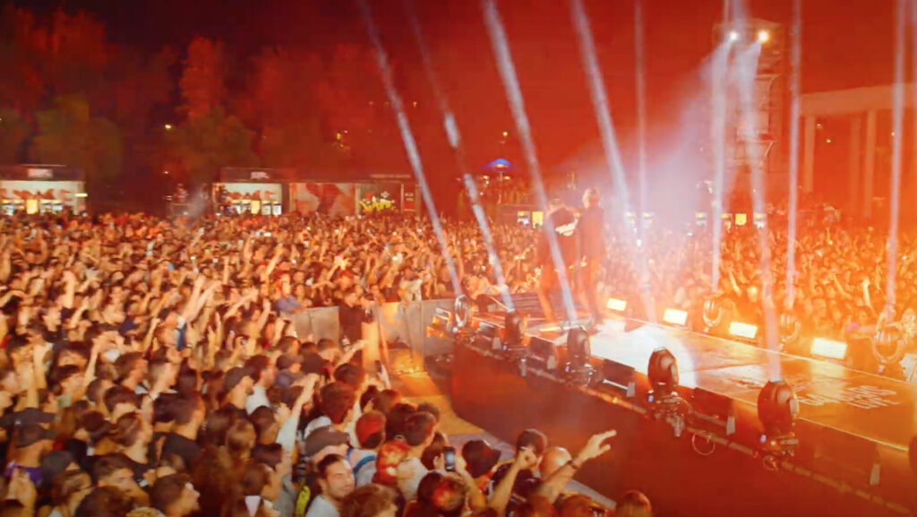 Grande successo a Scampia per il concerto rap dei Redbull64stars: tutto ...
